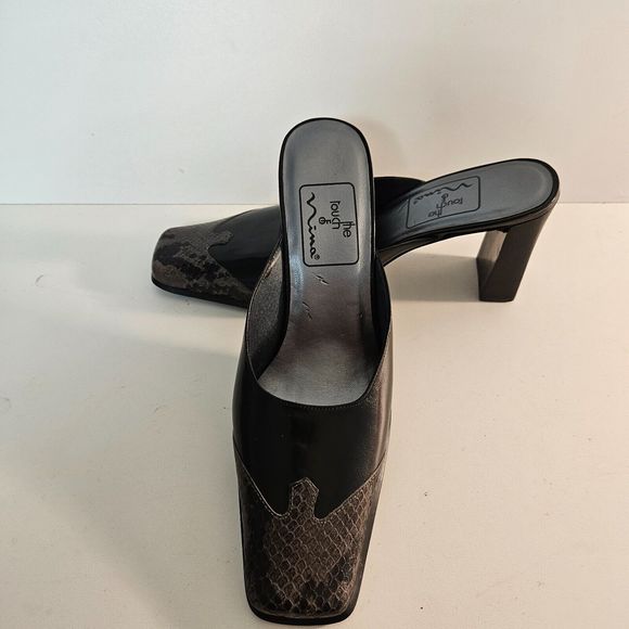 Touch of Nina | Shoes | Touch Of Nina Size 8 Kalani Snakeskin Slipon ...